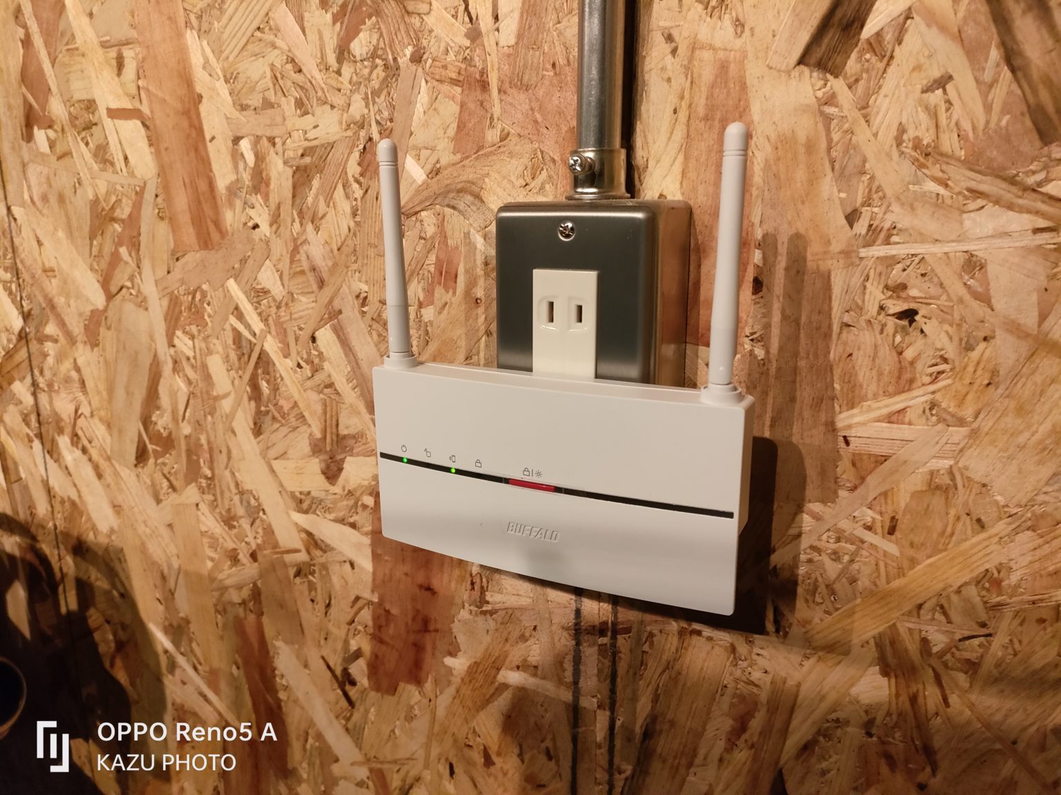 【No.12】趣味ガレージにWI-FIを!!自宅から30m以上離れていても、親機の交換と中継器で快適ネットワーク環境を構築!!【BUFFALO WI-FIルーター】 | Kazu Photo ...